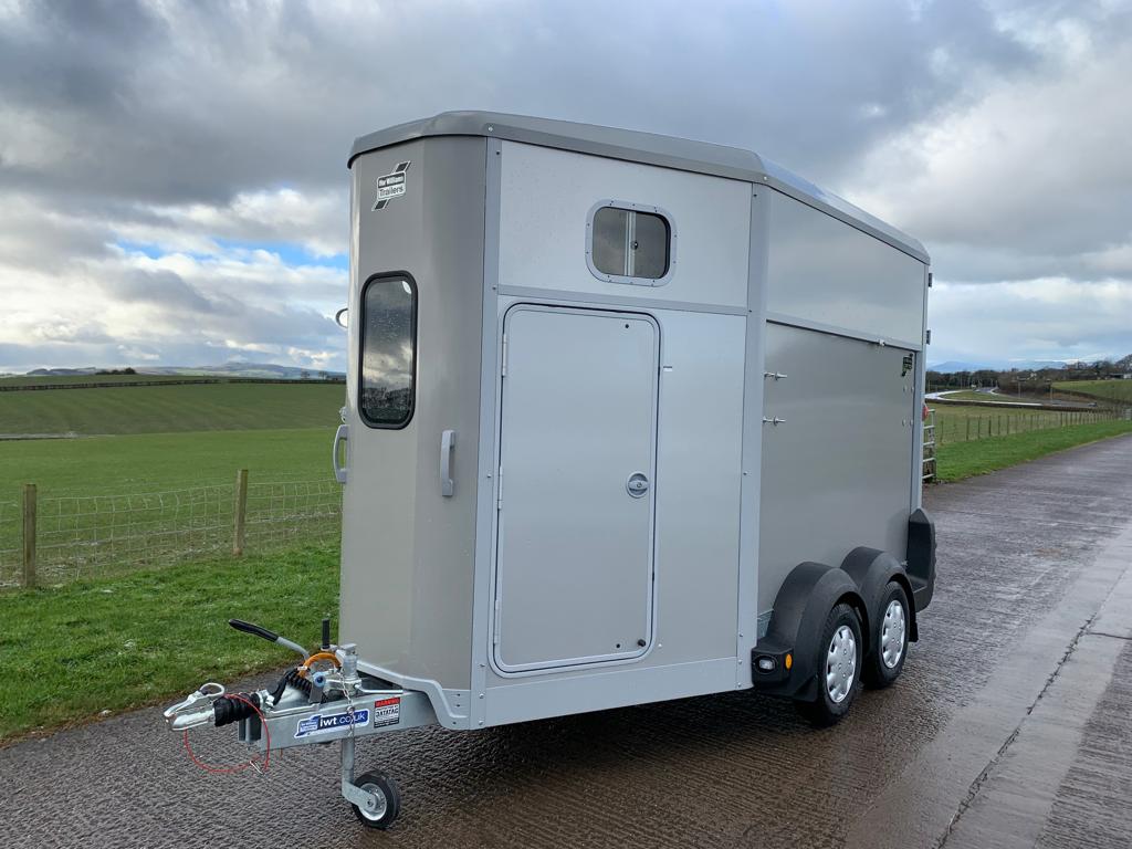 New Horseboxes | TH Jenkinson | New & Used Ifor Williams Trailers in ...